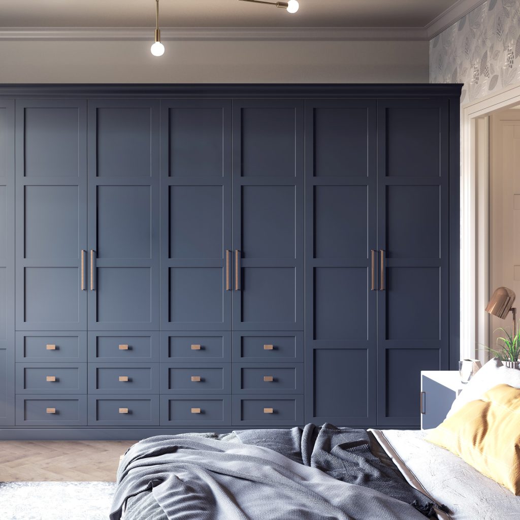 The Classic Design and Timeless Elegance of the Iconic Desk Lamp ...